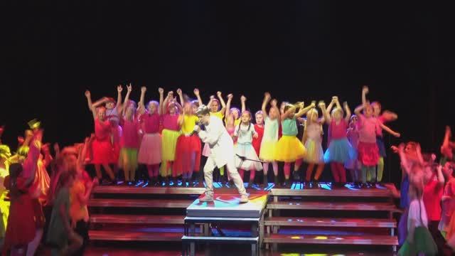 "Звездный мальчик" Театральные мастерские в Vegas City Hall