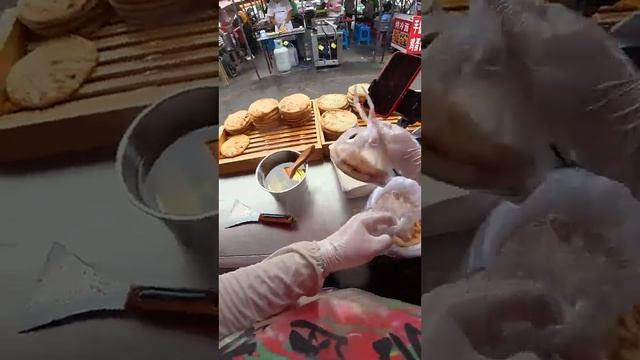 Уличная еда в реальном времени (панкейки)