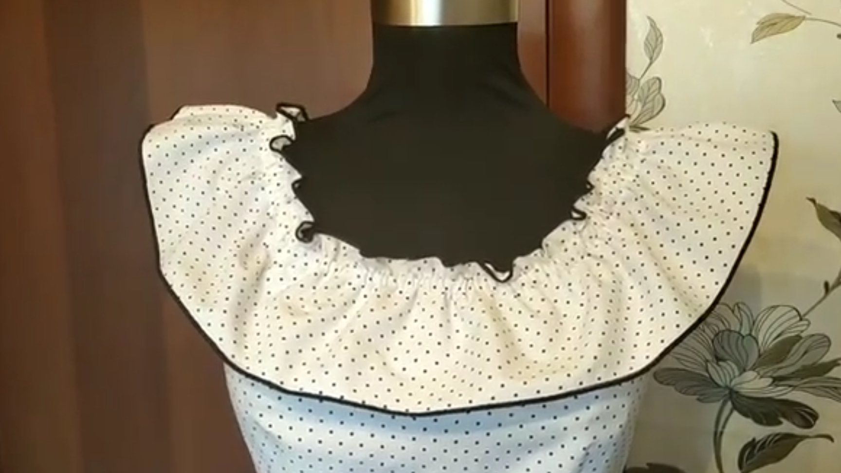 Сарафан с оборкой по горловине. Раскрой.