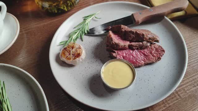 Мясной ресторан глазами обывателя.