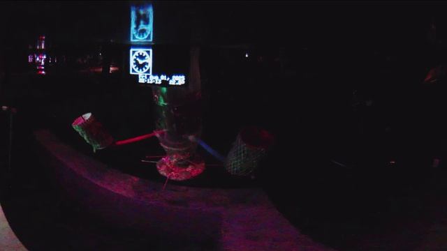 Под окном 2025 авг 01 ночные молнии