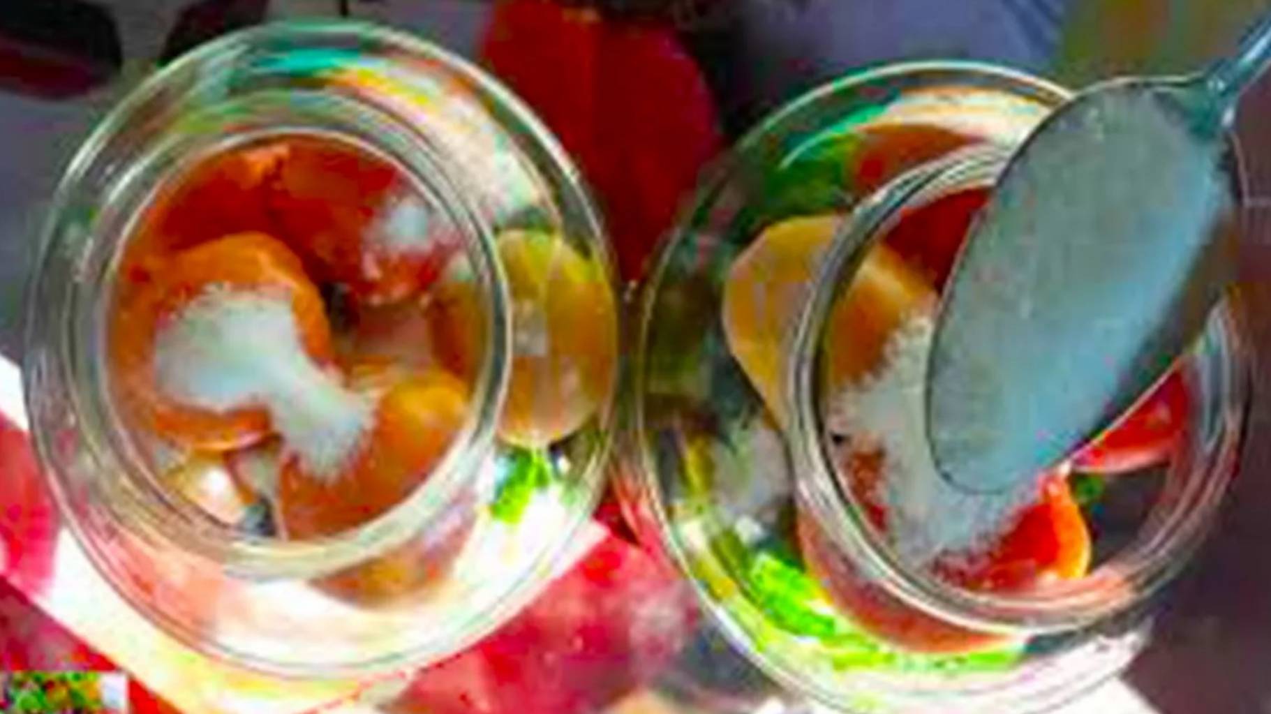 Ленивый рецепт на раз-два! Овощное ассорти из помидор и огурцов на зиму без варки и без стерилизации