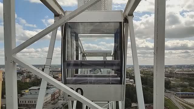 Колесо обозрения в Парке имени Горького в Ижевске