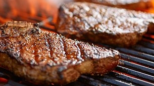 СОЧНАЯ СВИНИНА-БАРБЕКЮ с БАКЛАЖАНАМИ