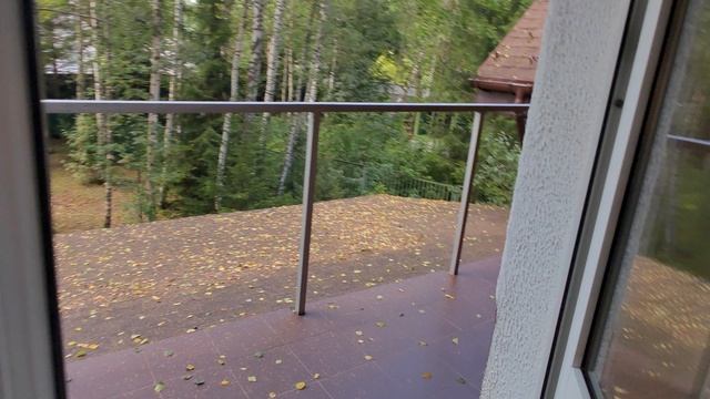 Продажа загородного дома с интересной архитектурой и дизайном.mp4