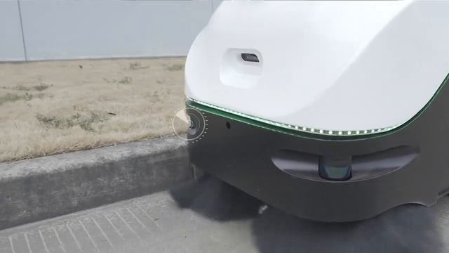 Робот подметальная машина KOKOBOTS S7 AMR в работе