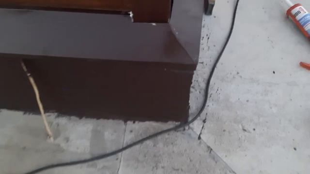 Установка отливов на цоколь