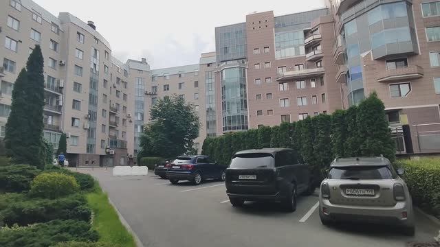 Дворы Петербурга