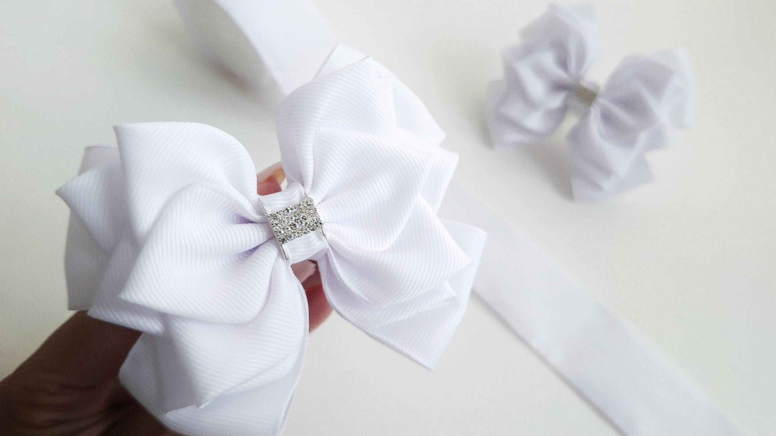 Белые банты на 1 сентября / Просто и красиво!