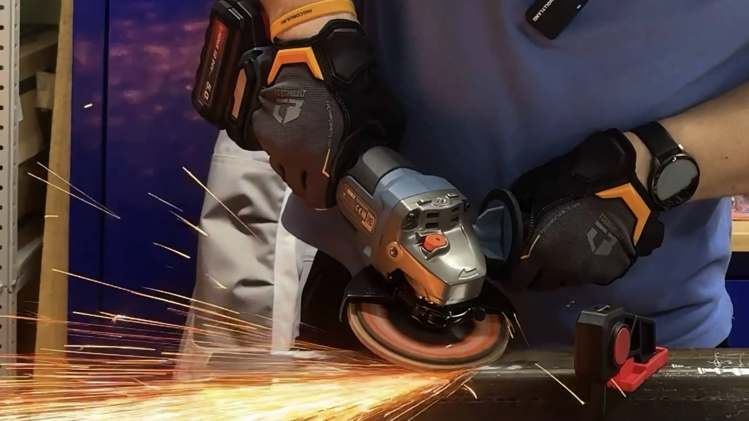 Шлифовальная угловая аккумуляторная машина SENIX PAX2-M2-EU