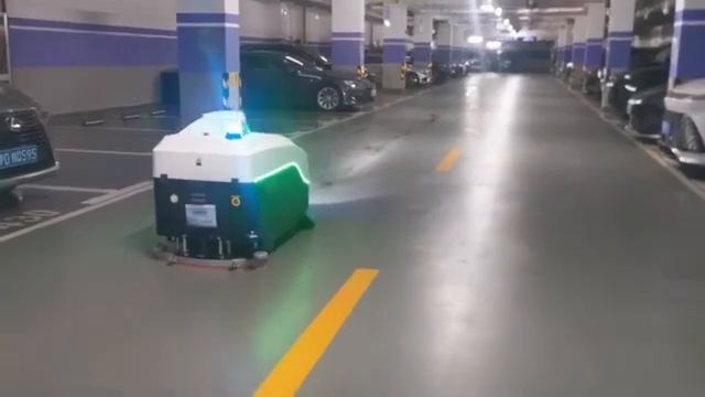 Робот подметально-поломоечная машина KOKOBOTS S95 AMR. Уборка подземного паркинга