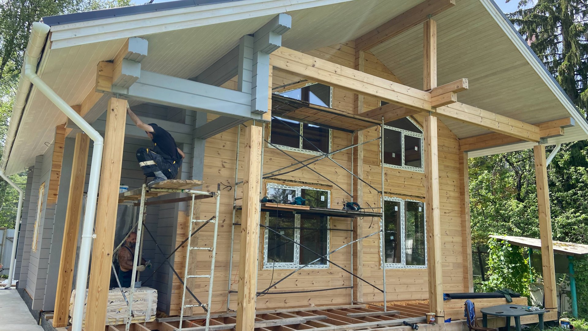 Чем сейчас красить дом из бруса и какие есть ньюансы? Подмосковье, Чехов