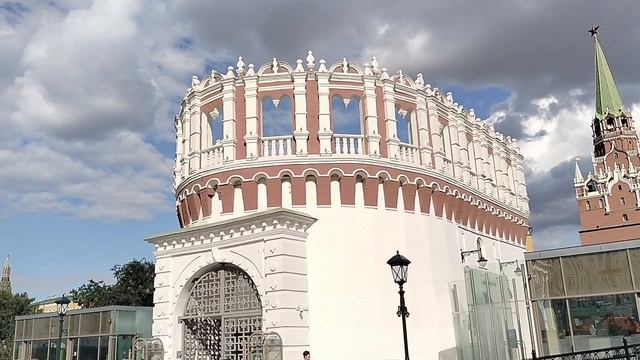 Кутафья Башня Кремля. Достопримечательность Москвы. немного истории.