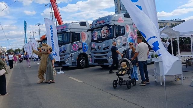 09.08.2025г. Екатеринбург. День строителя.  Выставка строительной техники.