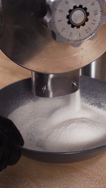 Мельница жерновая для орехов HR