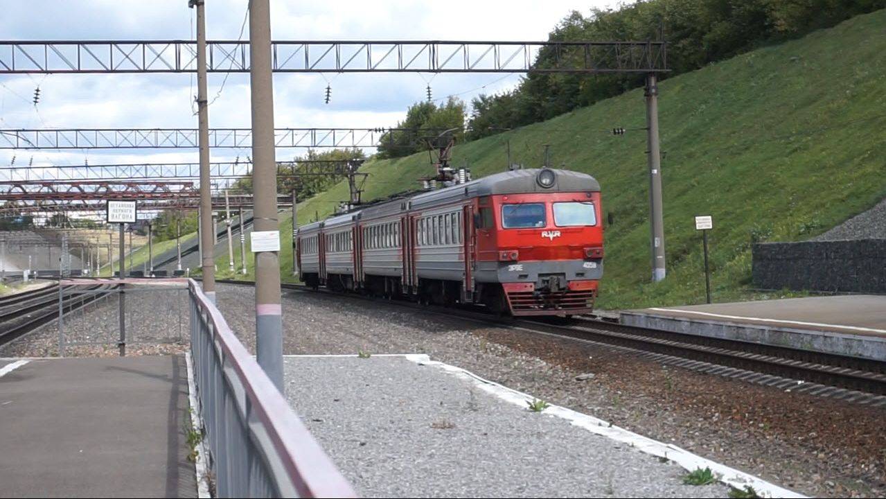 Служебный электропоезд ЭР9Е-4057/4058