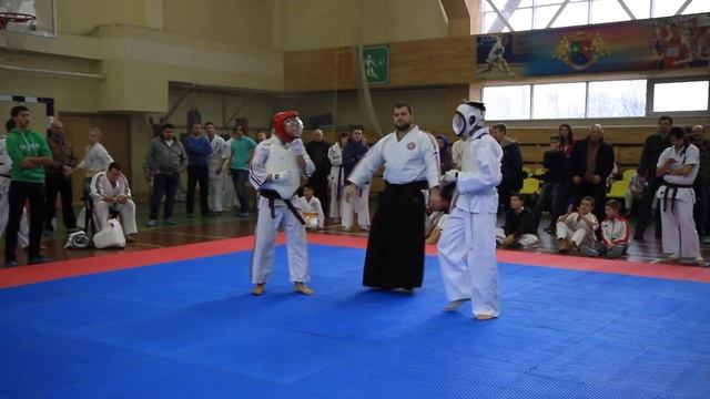 Спартакиада школьников по Косики каратэ 2013. Рудин vs Таеквондо