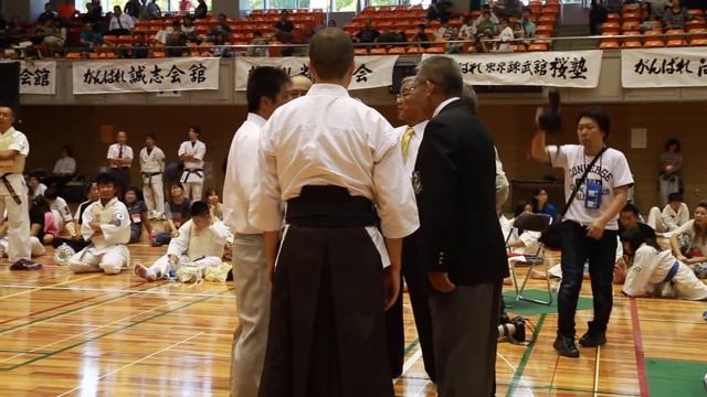 3-й Бой в команде на 28-ом Чемпионате Японии по Косики каратэ. Победа Ерохина Сергея.