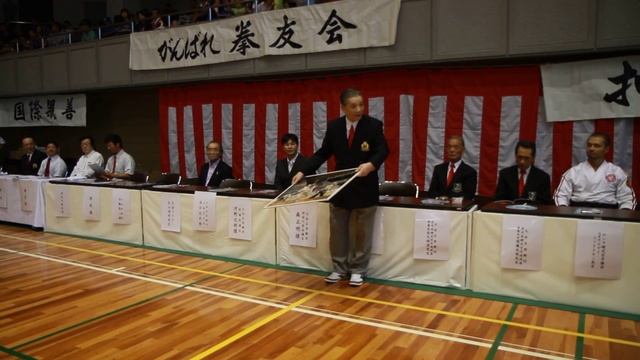 Награждение Школы "Лидер" в Японии. Графчиков - спортсмен года Косики каратэ в Японии.