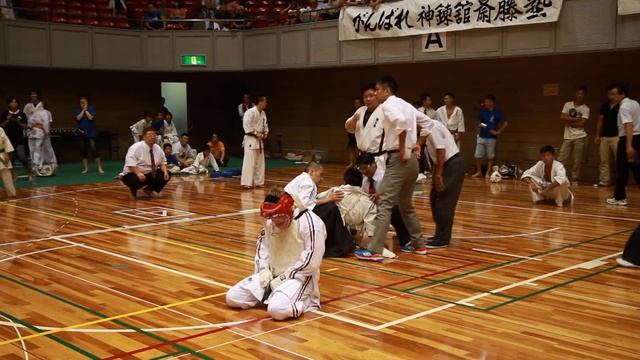 27 Чемпионат Японии по Косики каратэ. Сентябрь 2013. Гневушев Дмитрий. Личка. 2 бой.