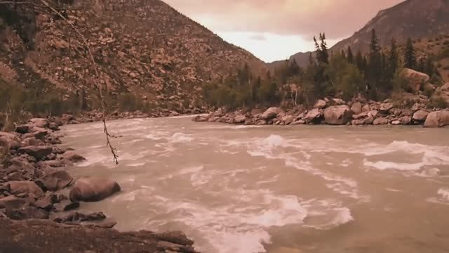 Река Катунь возле Ильгуменского порога, турбаза "Кур-Кечу" (Горный Алтай).