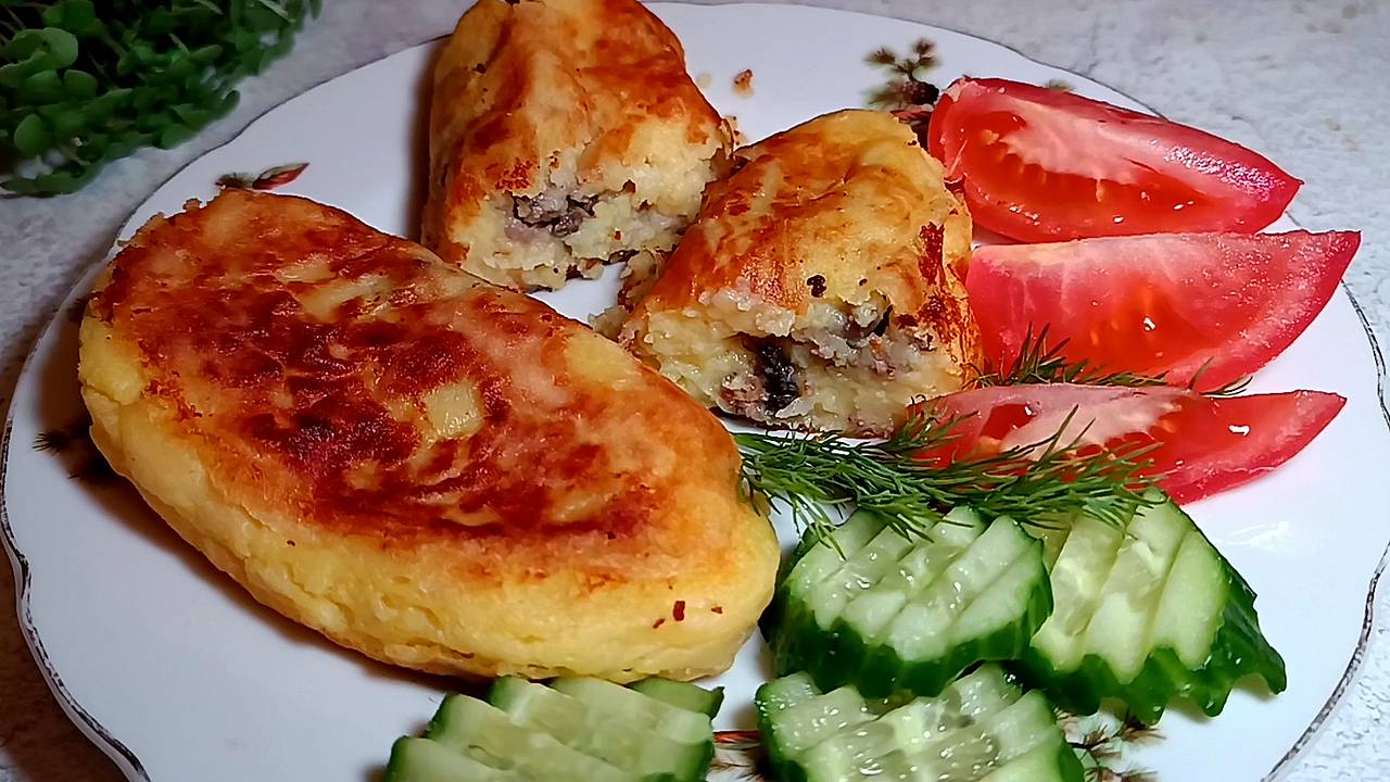 📌 Картофельные зразы с мясом и грибами