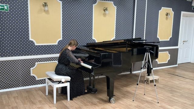 10. Мелехова София играет на концерте «На клавишах мая» 18 мая 2025 г.