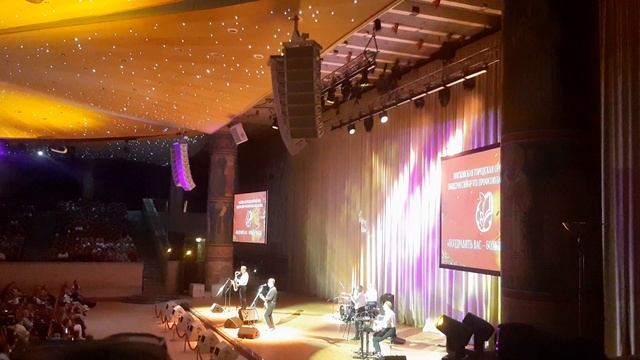 Концерт Валерия Сюткина ко Дню Учителя.