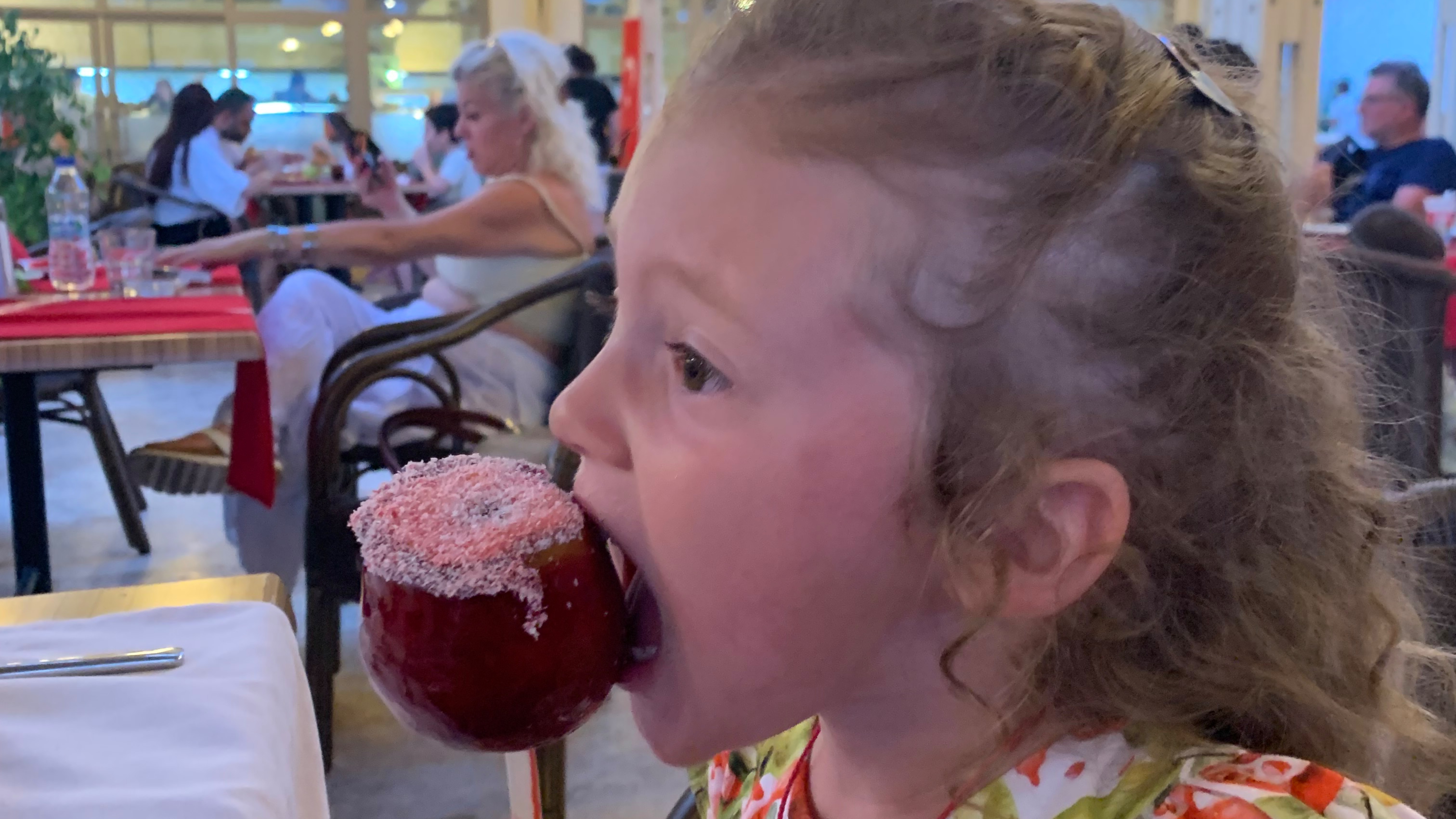 Яблочко из Белоснежки