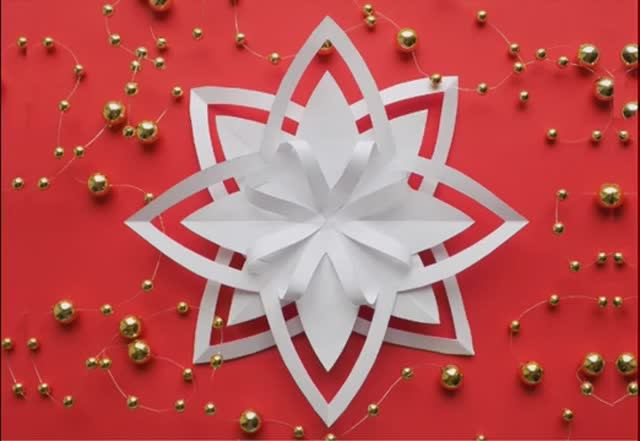 Делаем объёмную снежинку из бумаги