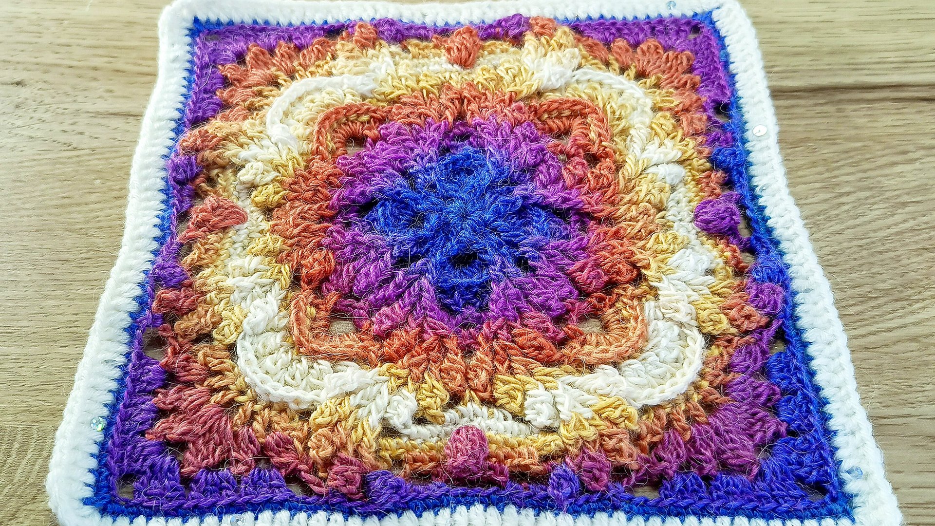 2. Вязание 9-18 ряды. Бабушкин квадрат. Квадратный мотив крючко. Схемы вязания.mp4