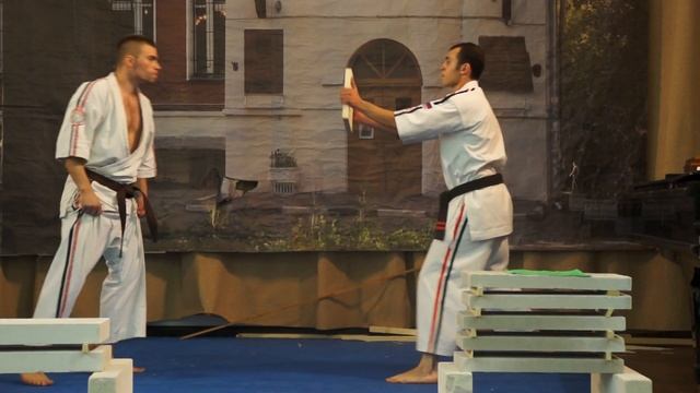 Косики каратэ. Школа "Лидер". Показательное выступление мастеров.