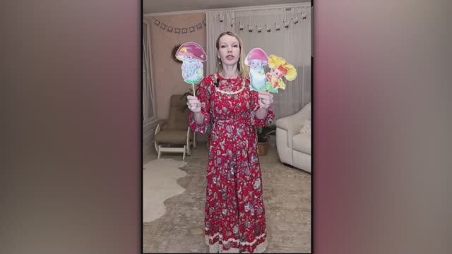 музыкальная  игра "По грибы"