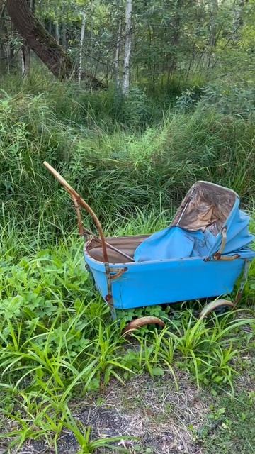 Детская коляска из СССР - почему низкая!?