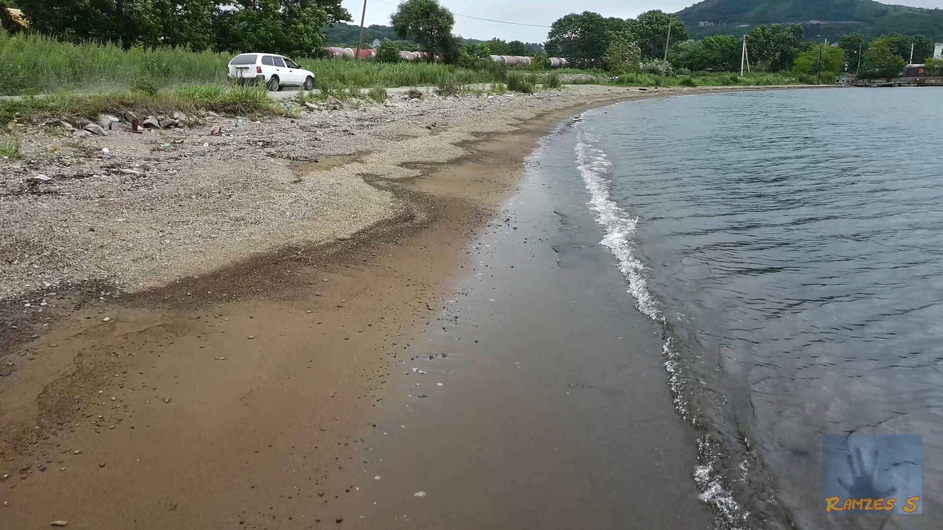 Прогулка по берегу Моря.