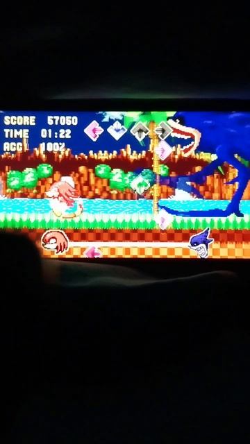 Наклз против шин Соника