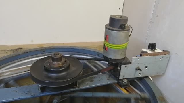 Отличный инвентарь для откачки мёда без примесей