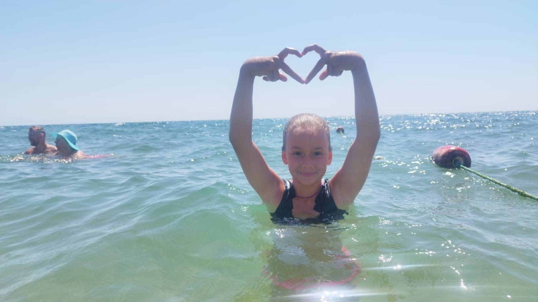 Море никогда не устает. В отличии от меня )