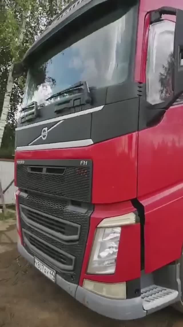 Отзыв клиента капот MT056727  VOLVO FH3  и MT360122 VOLVO FH4 композит. В эксплуатации 3 и 2 года.