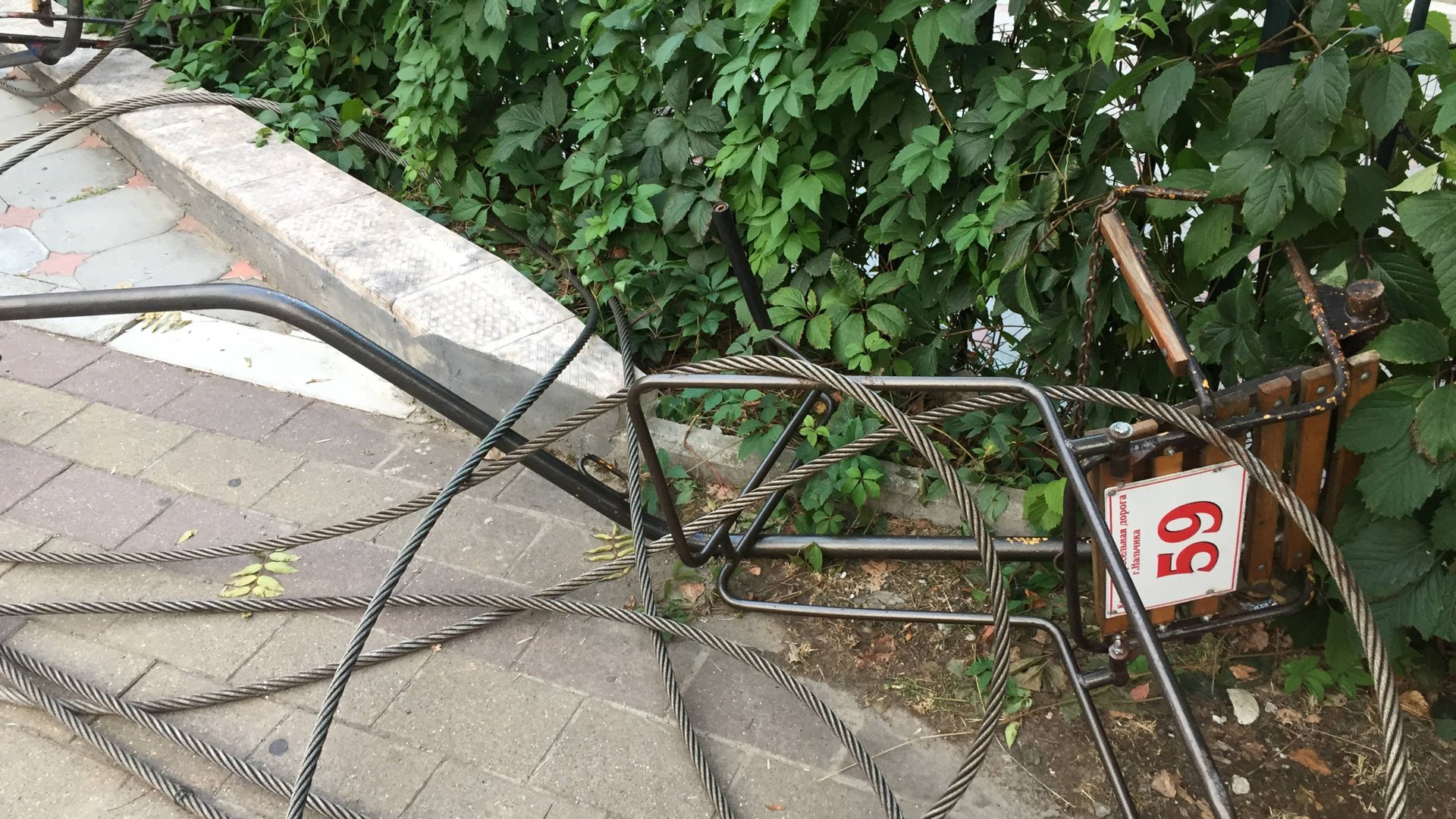 ЧП в Нальчике. В Нальчике упала канатная дорога с людьми.  8 августа 2025 года