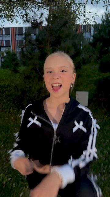 Анастасия  ⭐️ Старлет  🔊 Папа