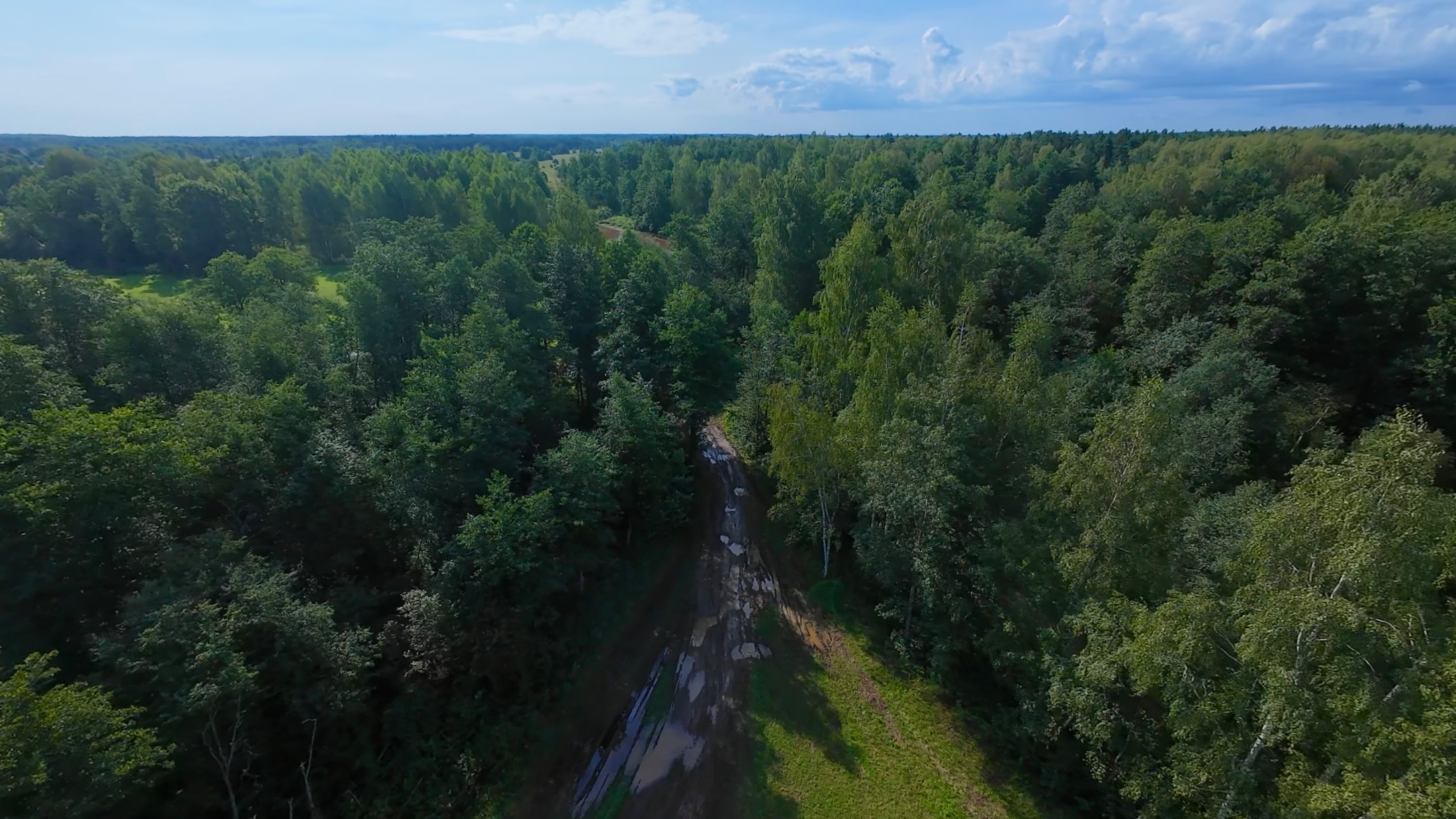 Песчаный карьер - летающий дрон DJI Avata 2 Fpv в прекрасной природе