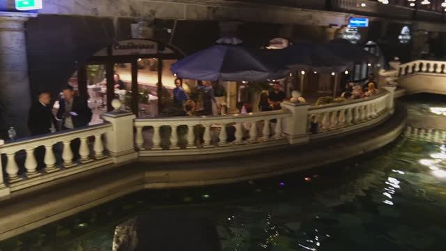 КАСКАД ФОНТАНОВ: АЛЕКСАНДРОВСКИЙ САД