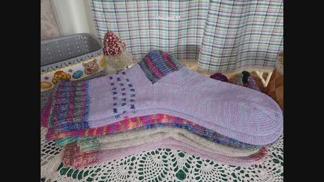 Связала много тёплых носков.mp4