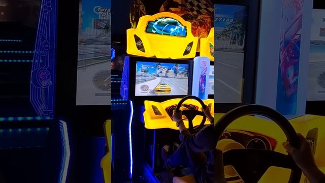 День рождения в боулинге. Отмечаем 18-летие.