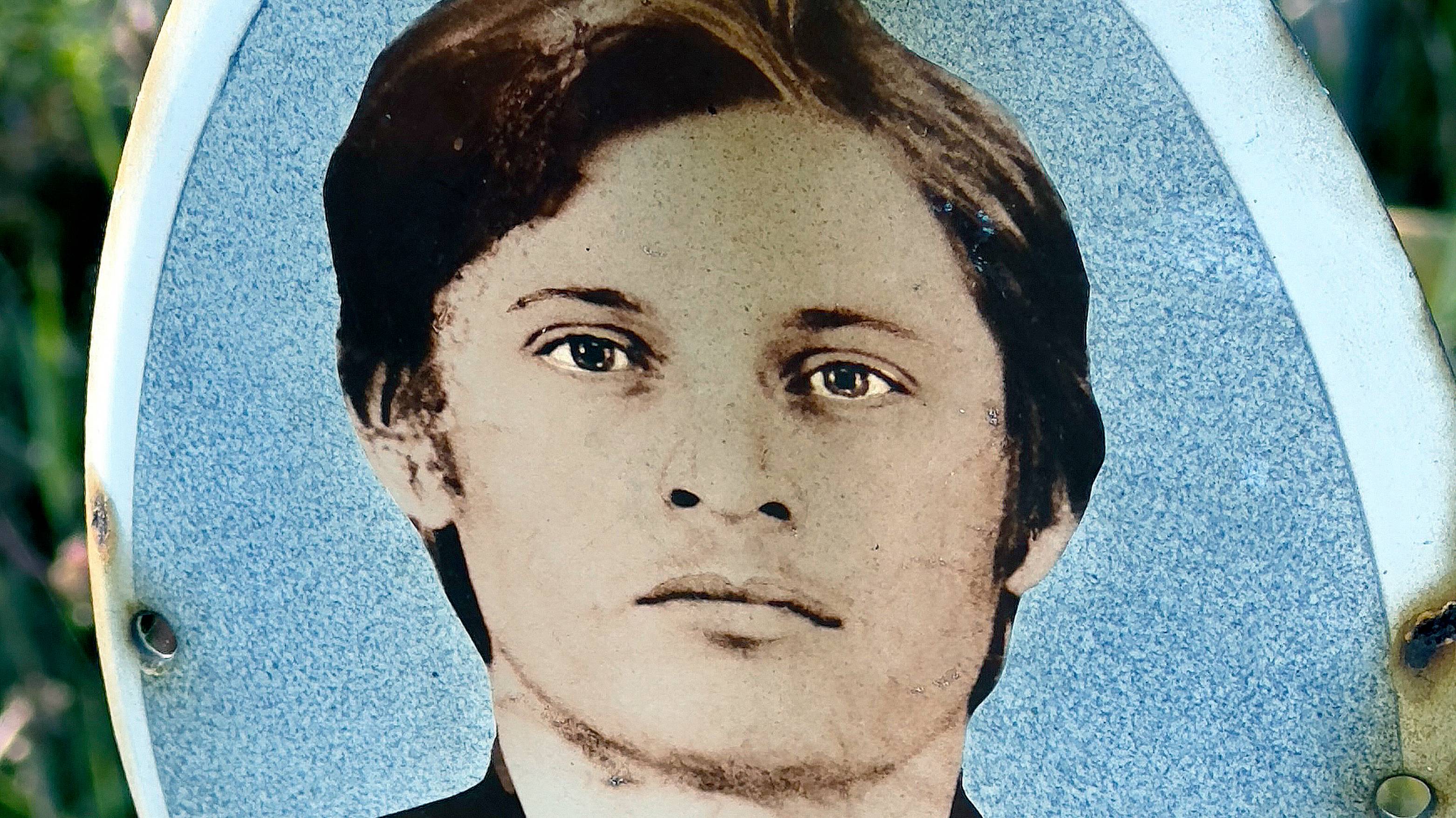 ПАПА - ВСЁ В ЭТОМ МИРЕ ЕСТЬ, тебя лишь только нет.