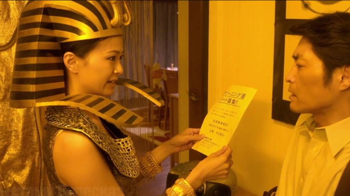 Фильм основанный на реальной истории мужика у жены которого странное хобби Притворяться