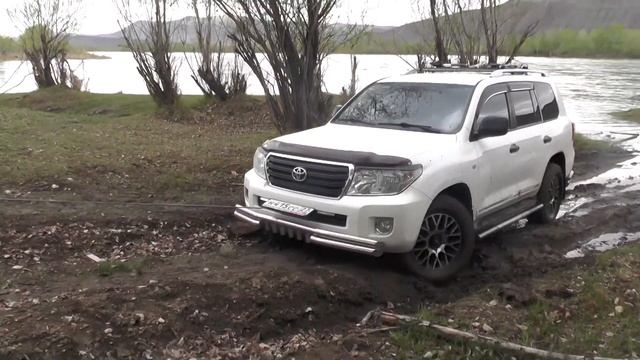 Land cruiser 200 самовытаскивание