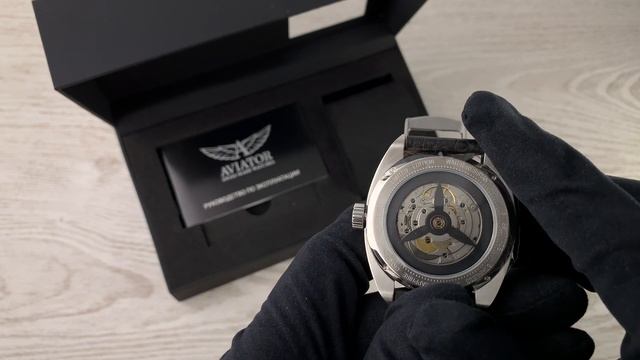 Часы Aviator Propeller R.3.08.0.090.4