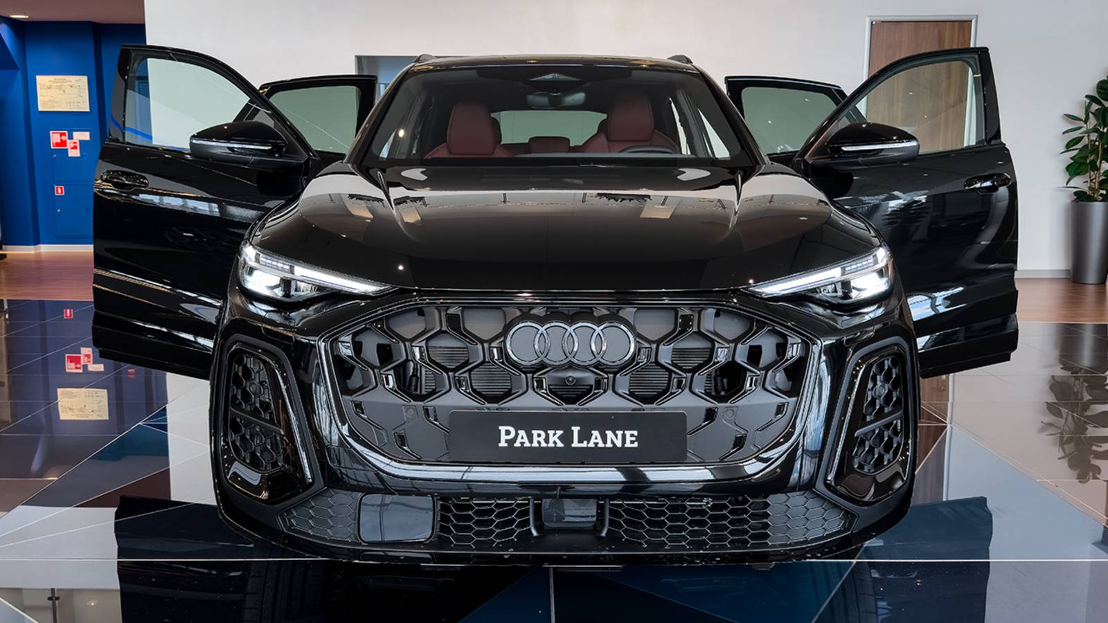 2025 Audi SQ5 Sportback S-line - Визуальный обзор экстерьера и интерьера